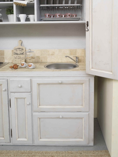 Creazione di Mini Cucine a Scomparsa su Misura